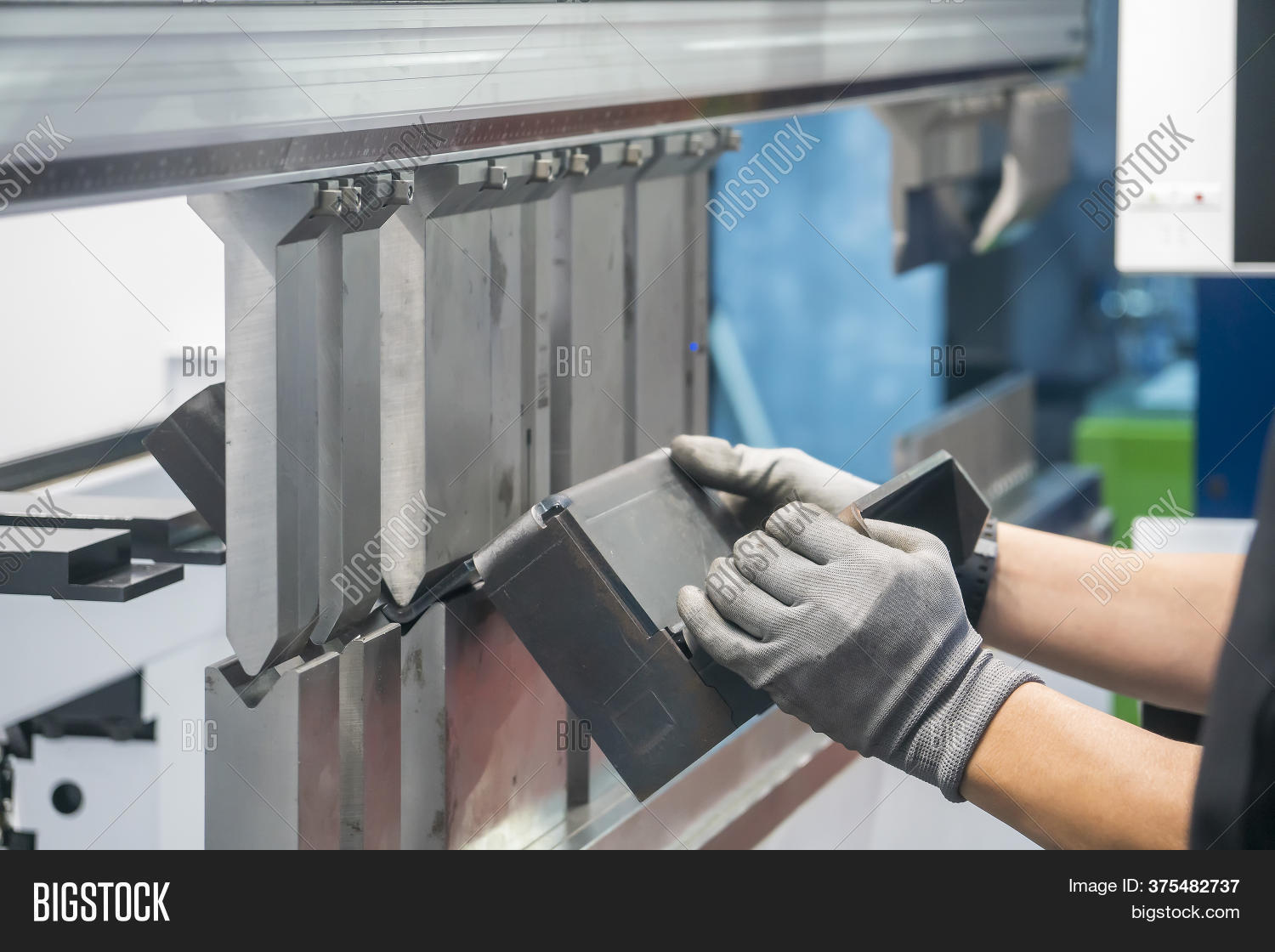 Metalworking Operator Image & Photo (Free Trial) | Bigstock