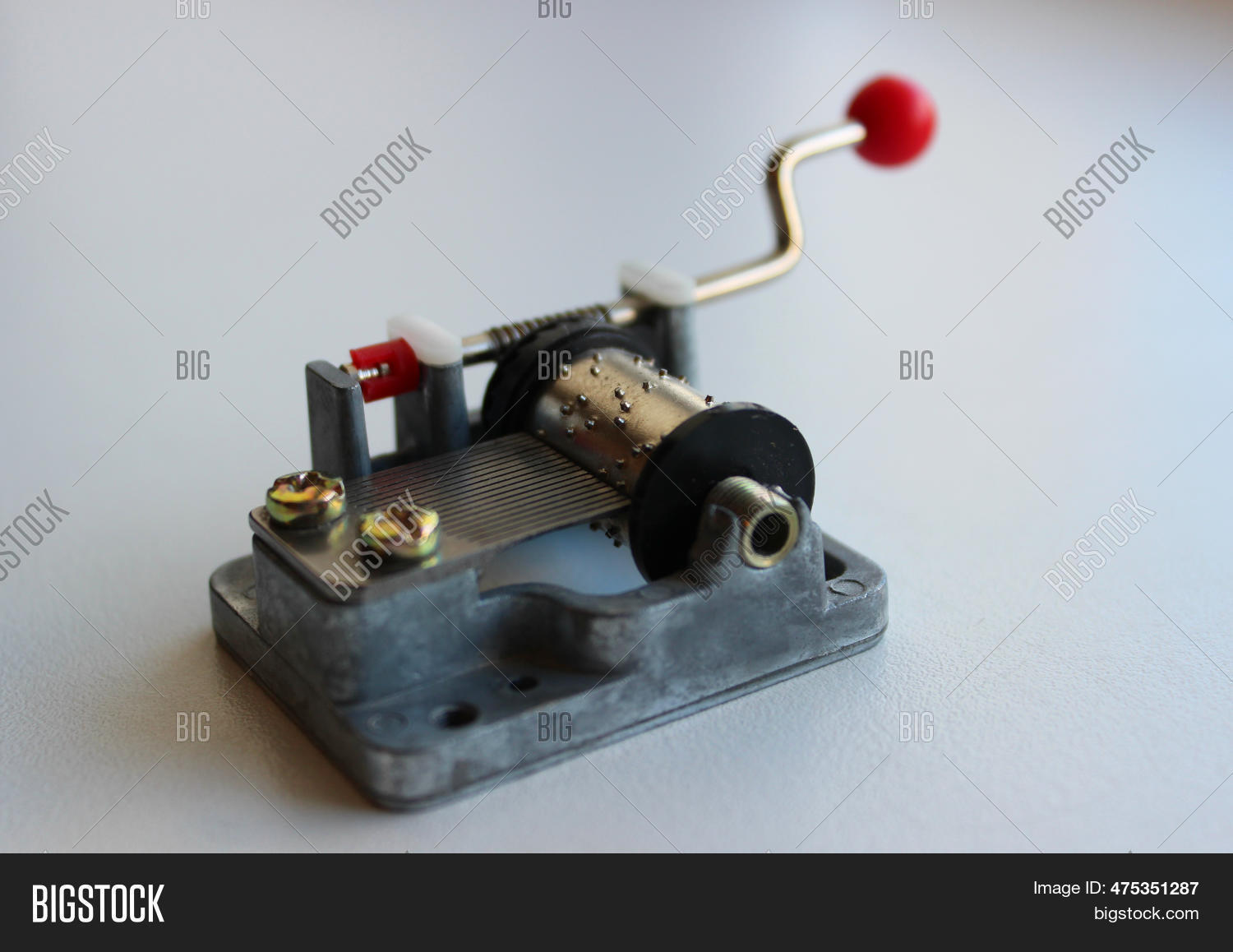 Mechanism Hand Crank Image & Photo (Free Trial) | Bigstock