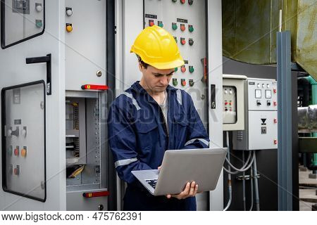 Electrical Engineer Image & Photo (Free Trial) | Bigstock