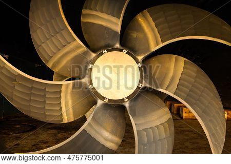 New Ship's Seven Blade Image & Photo (Free Trial) | Bigstock