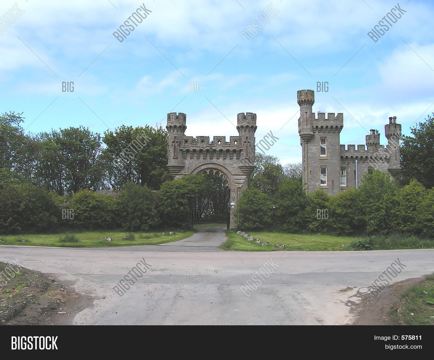 Castle Keep Gate Image & Photo (Free Trial) | Bigstock