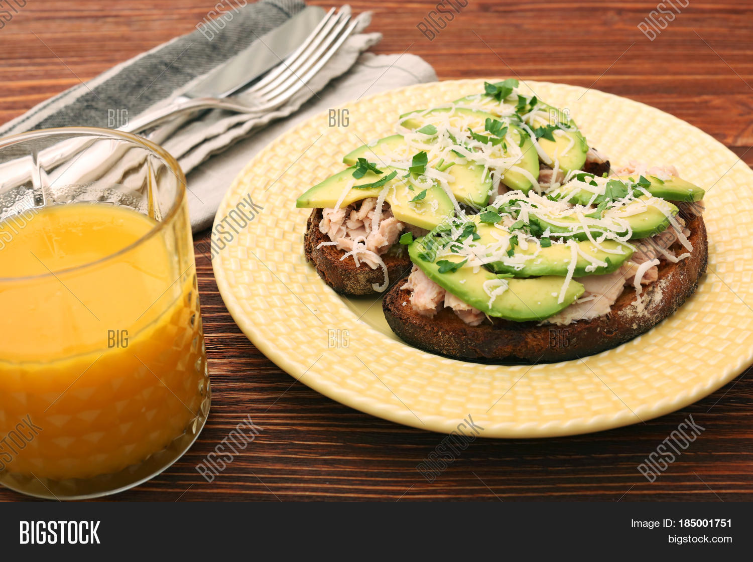 Open Avocado Image & Photo (Free Trial) | Bigstock