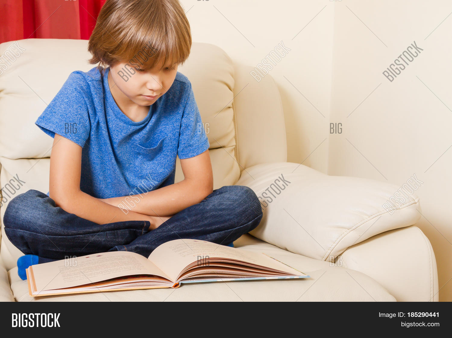 Little Kid Reading Image & Photo (Free Trial) | Bigstock