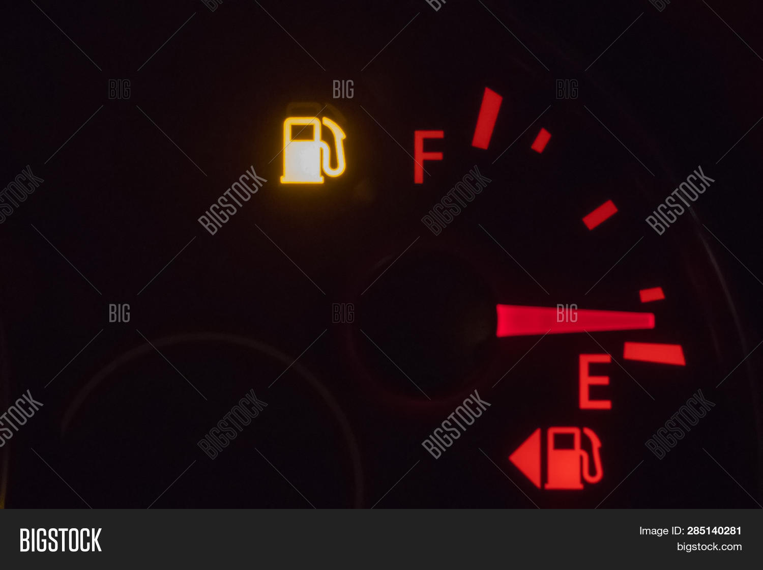 Imagen y foto Fuel Symbol On (prueba gratis) | Bigstock