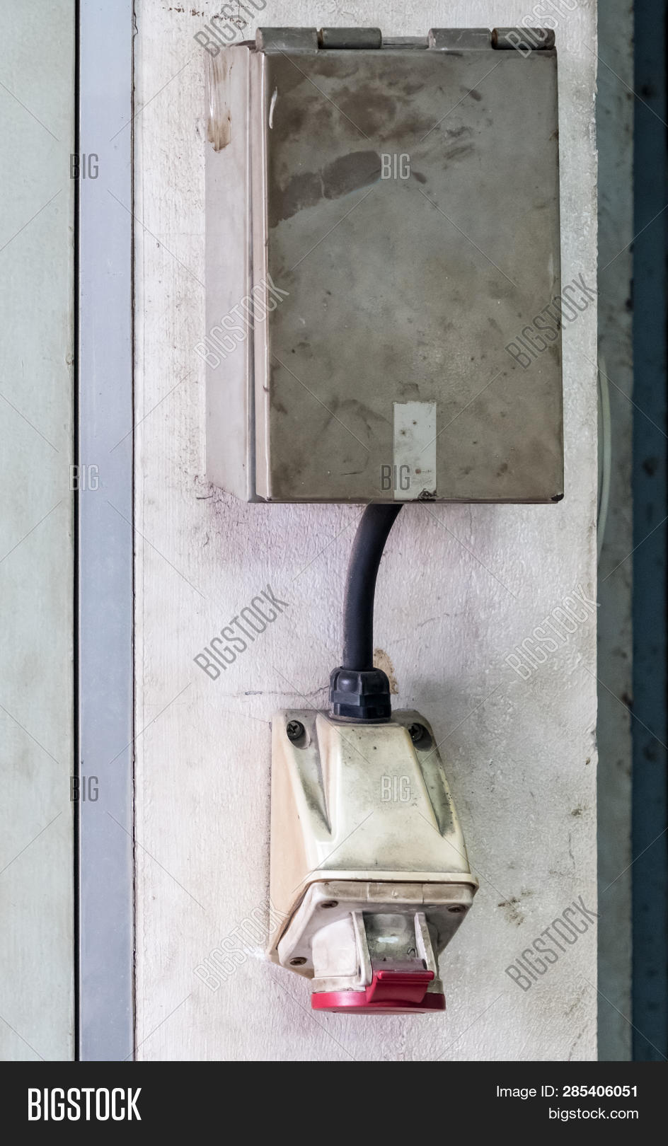 Main Electrical Outlet Image & Photo (Free Trial) | Bigstock