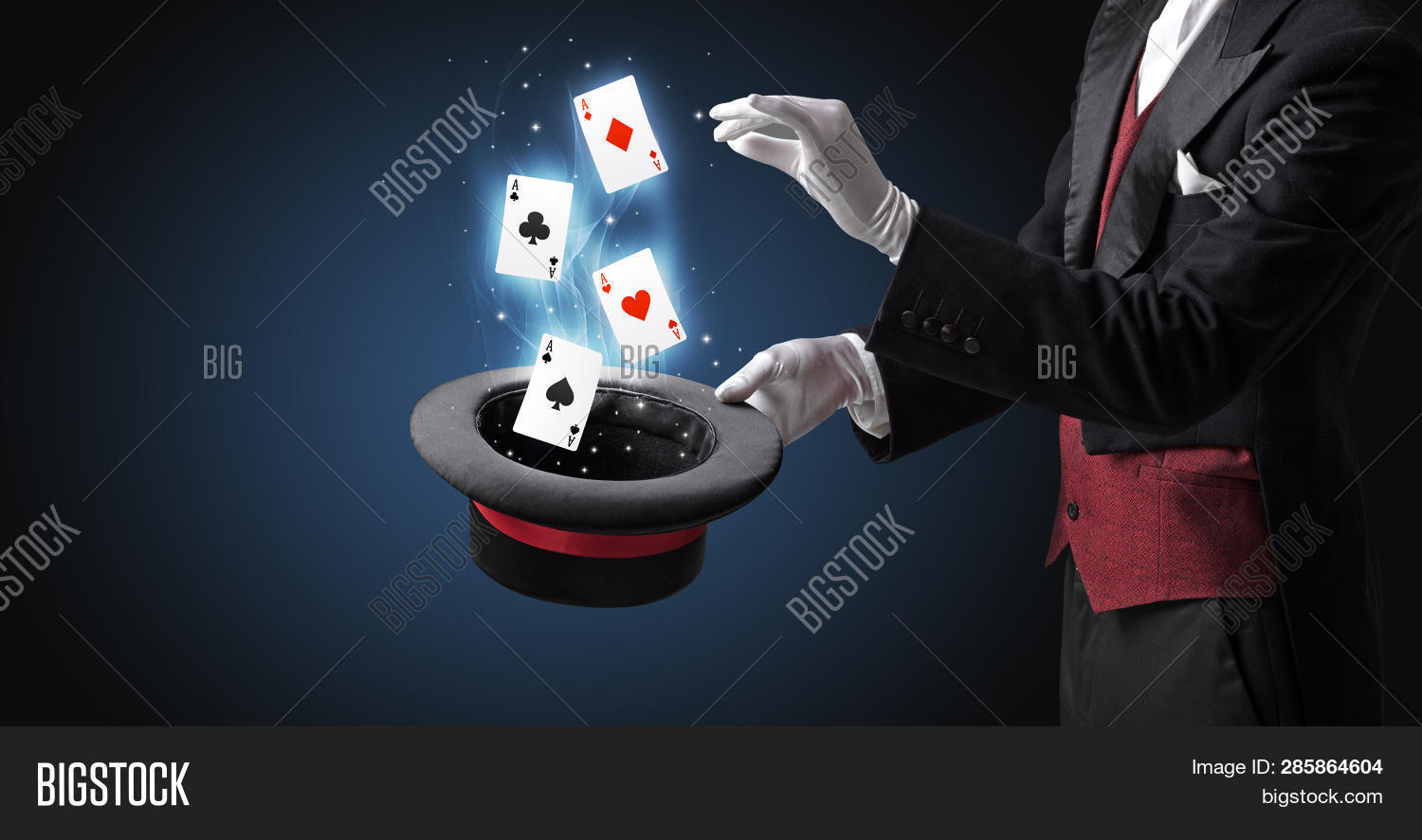 Magician White Gloves Image & Photo (Free Trial) | Bigstock