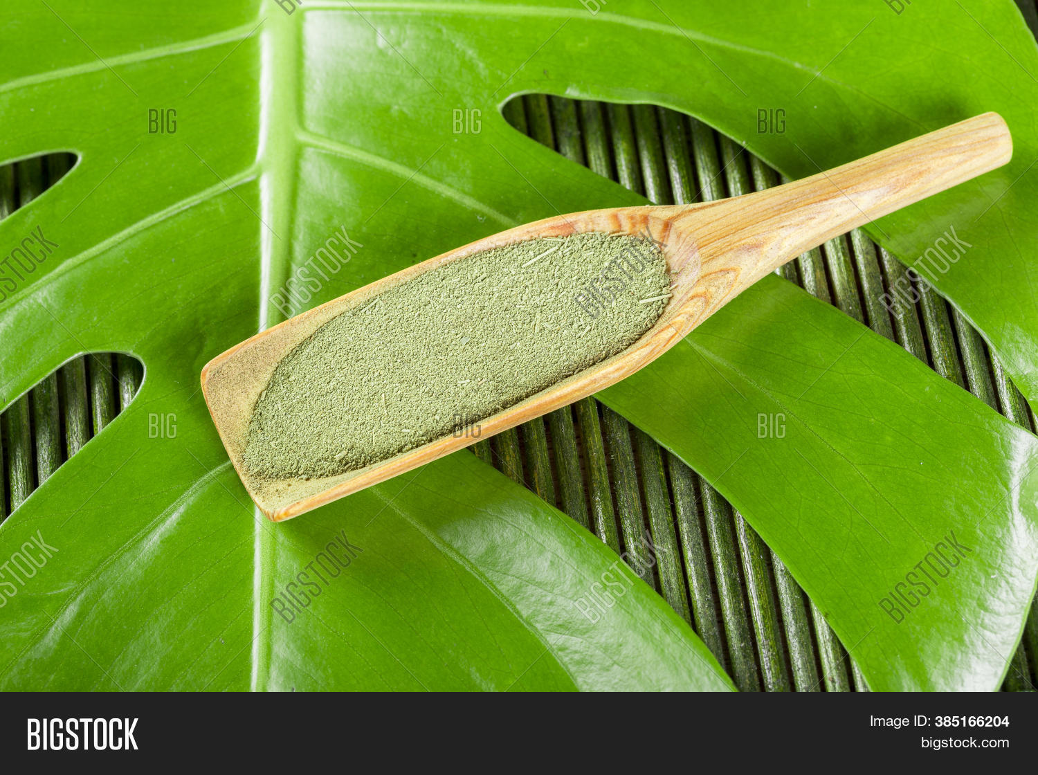 Dried Moringa Leaves Image & Photo (Free Trial) | Bigstock