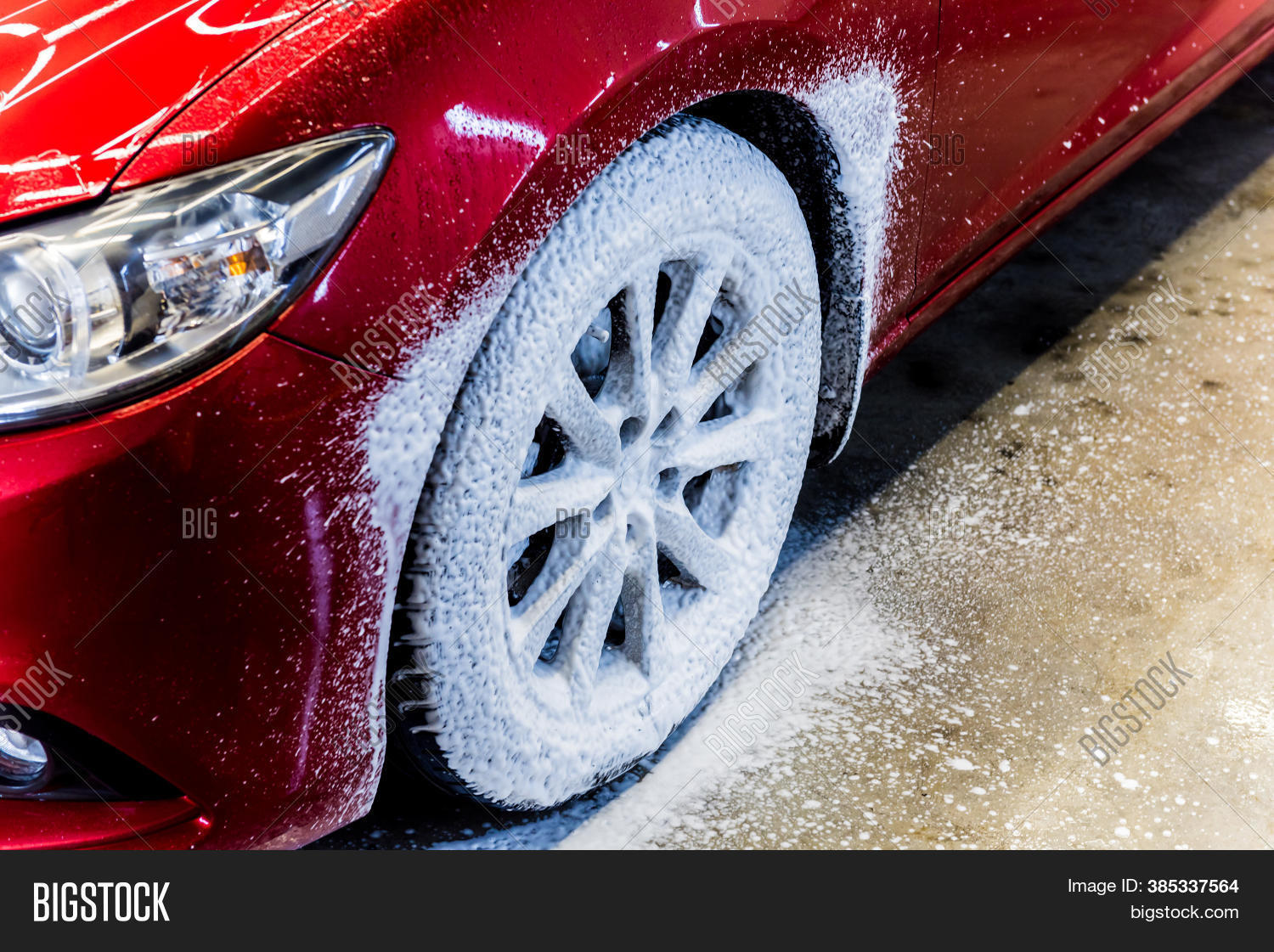 Cleaning Car Wheel Image & Photo (Free Trial) | Bigstock