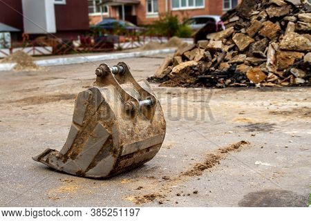 Bucket Excavator On Image & Photo (Free Trial) | Bigstock