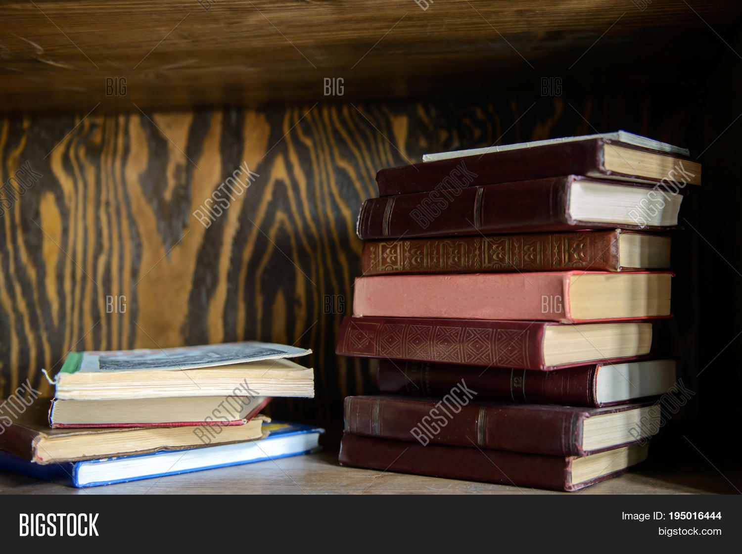 Read Paper Book Image & Photo (Free Trial) | Bigstock