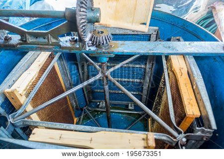 Blue Handy Extractor Image & Photo (Free Trial) | Bigstock