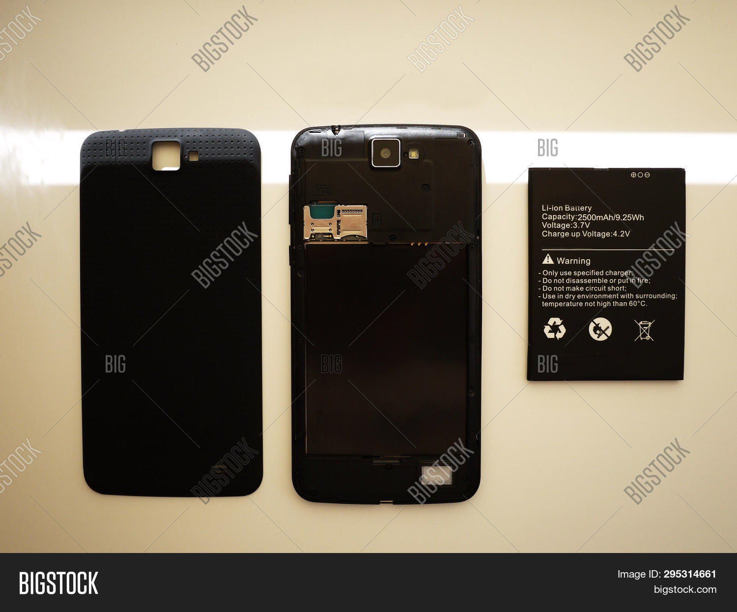 Smartphone Display Image & Photo (Free Trial) | Bigstock