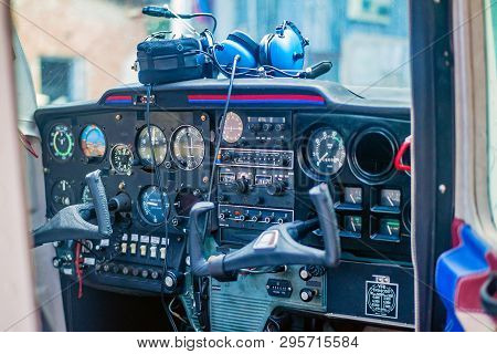 Cockpit Small Aircraft Image & Photo (Free Trial) | Bigstock