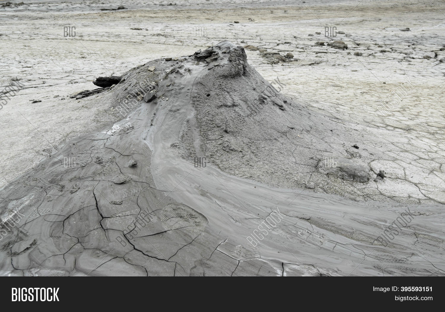 Mud Liquid Flowing Mud Image & Photo (Free Trial) | Bigstock