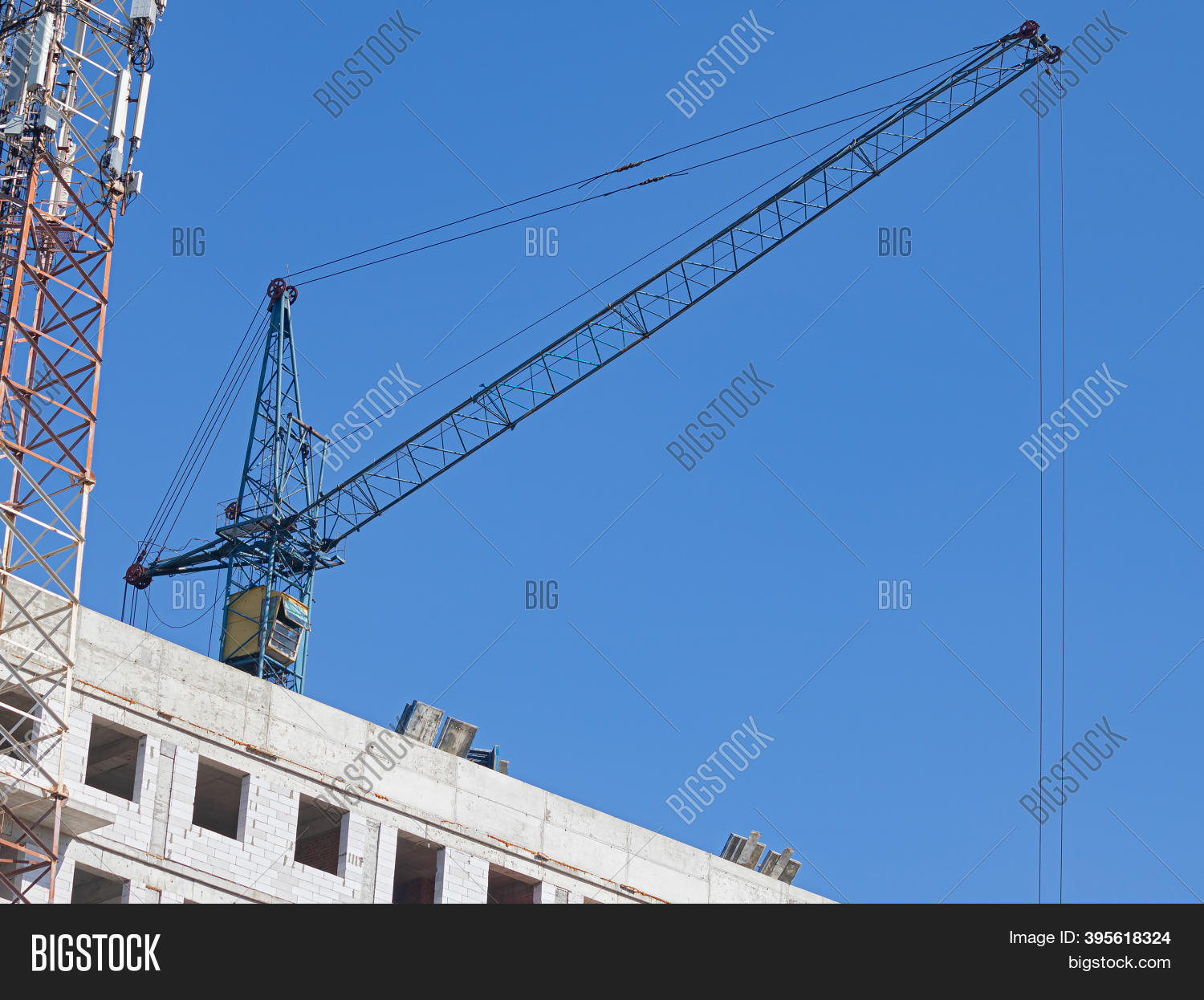 Boom Cargo Tower Crane Image & Photo (Free Trial) | Bigstock