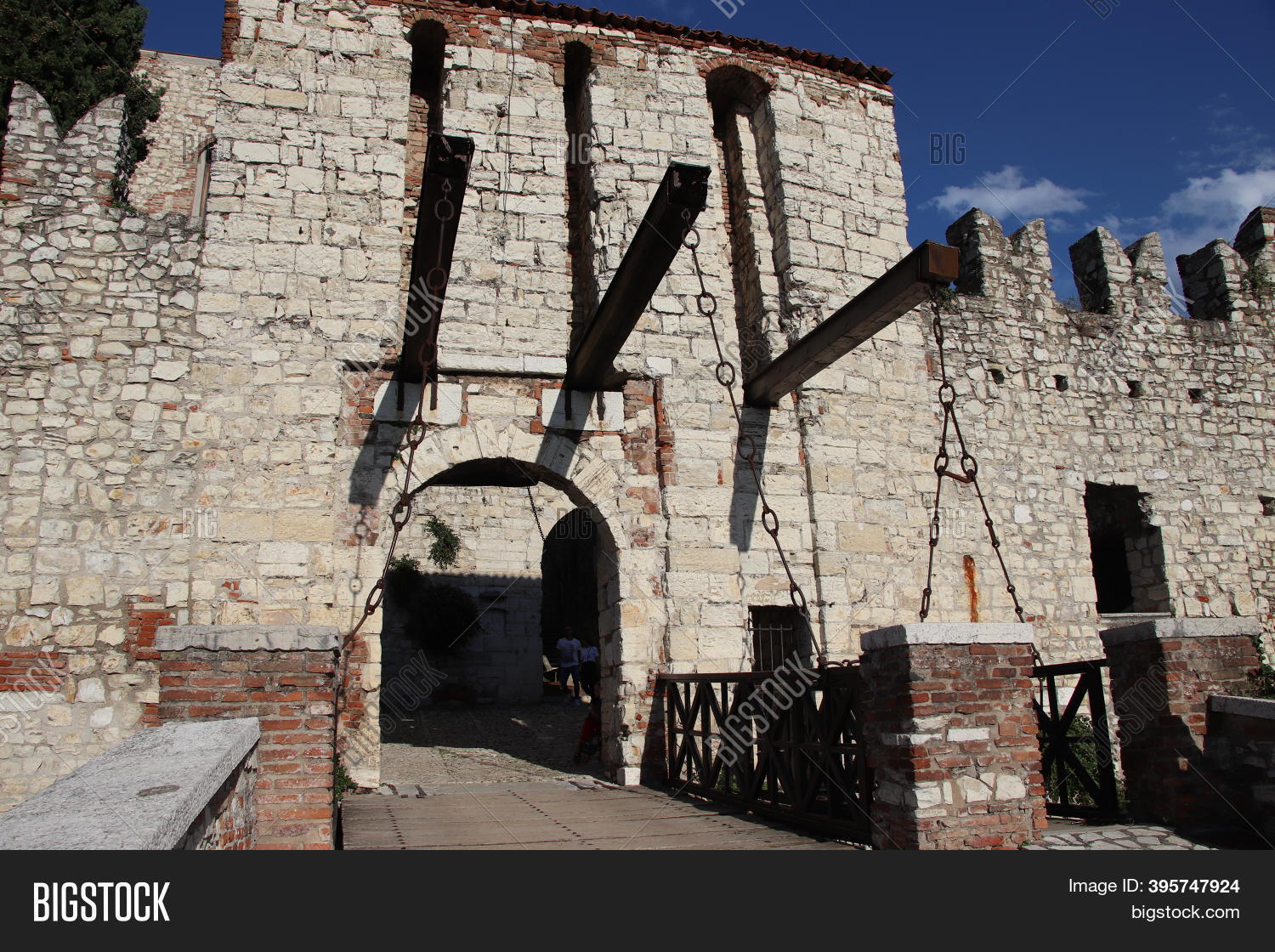 Stone Wall Merlons Image & Photo (Free Trial) | Bigstock