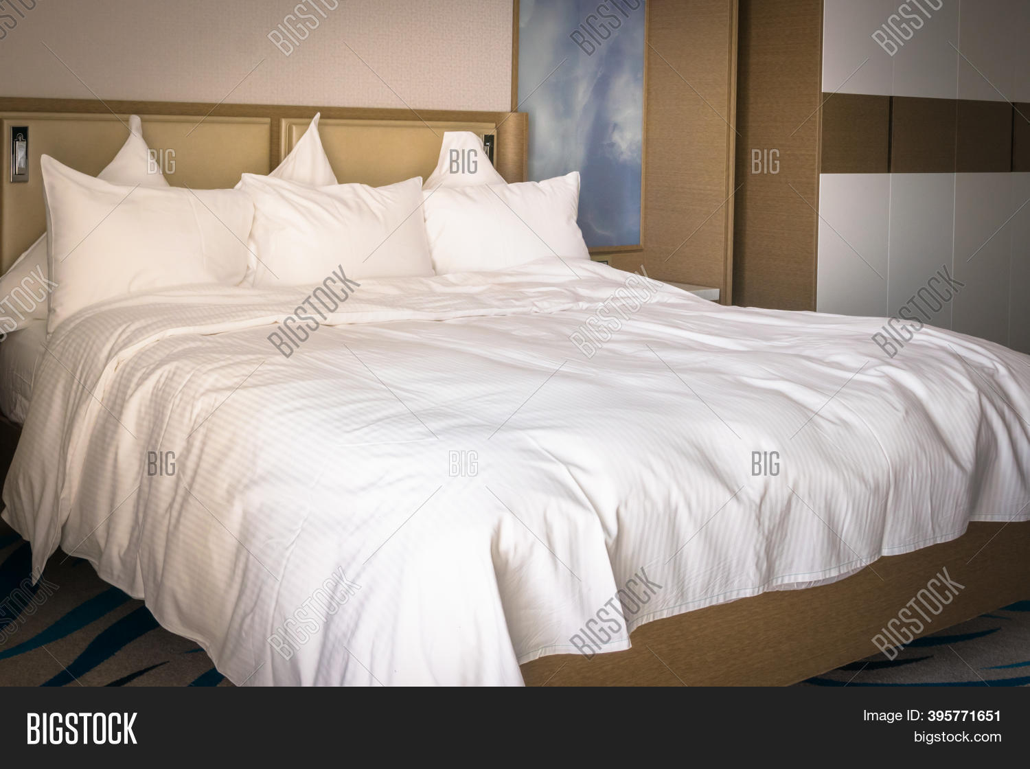 King Sizes Bed Brown Image & Photo (Free Trial) | Bigstock
