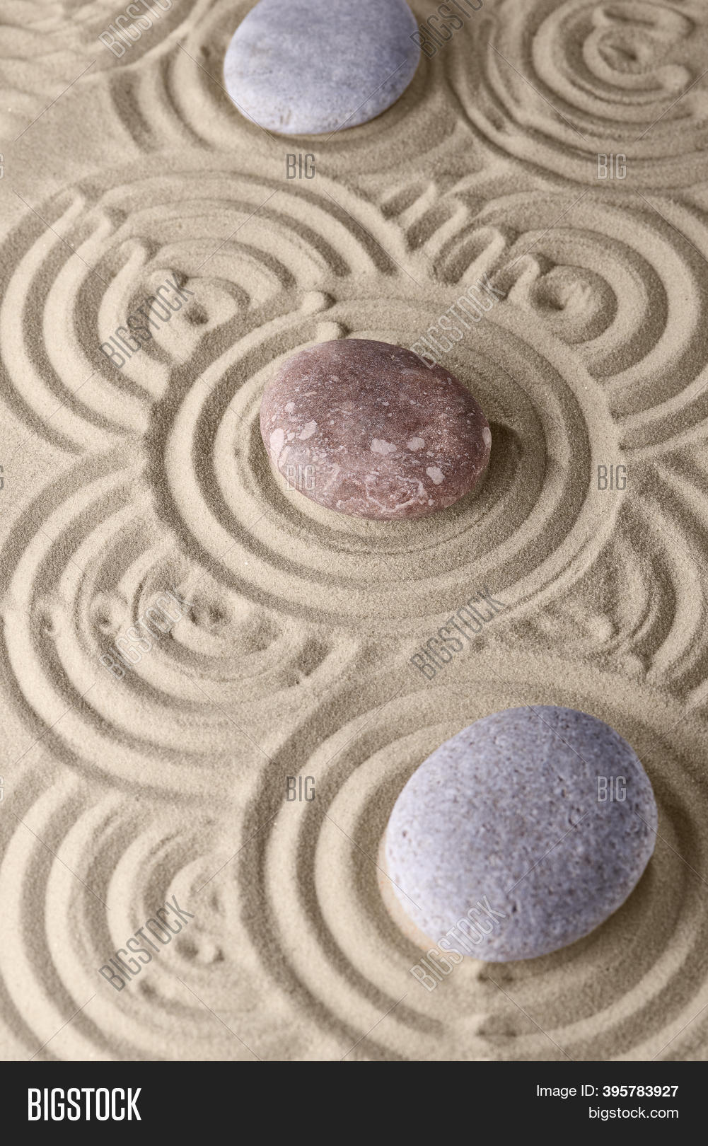Circles On Sand Round Image & Photo (Free Trial) | Bigstock