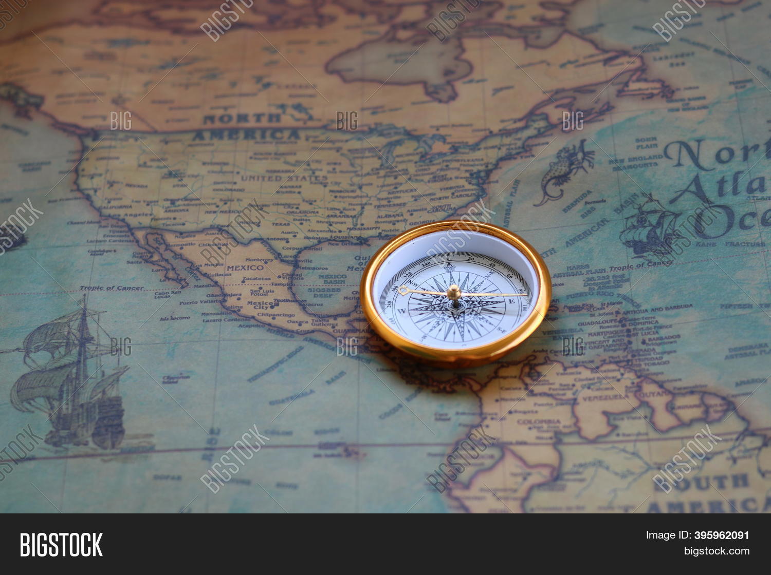 Classic Round Compass Image & Photo (Free Trial) | Bigstock