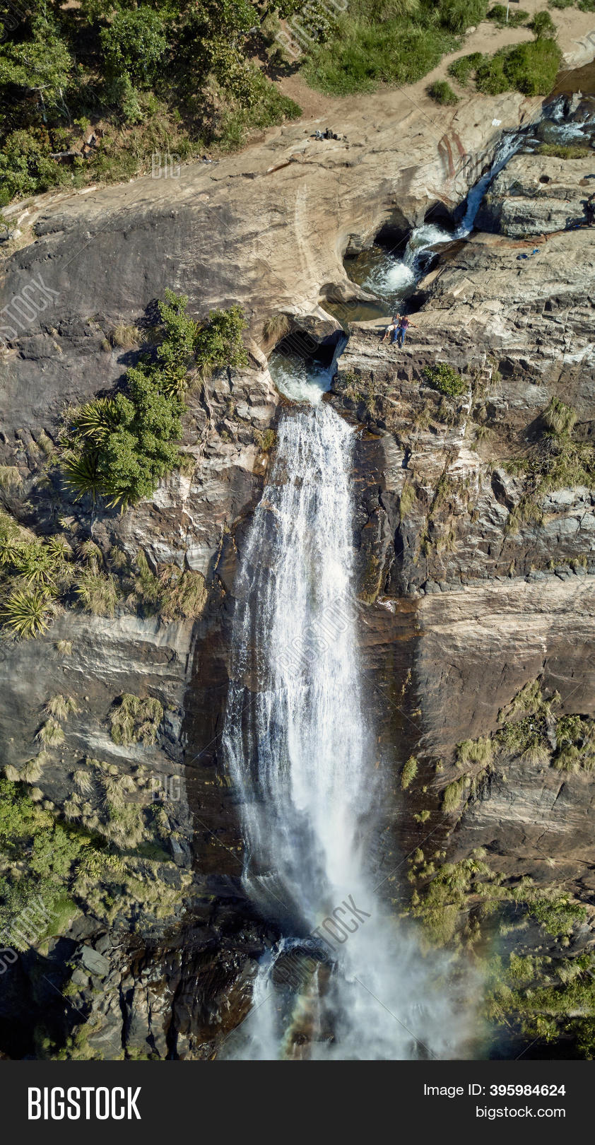 Diyaluma Falls Highest Image & Photo (Free Trial) | Bigstock