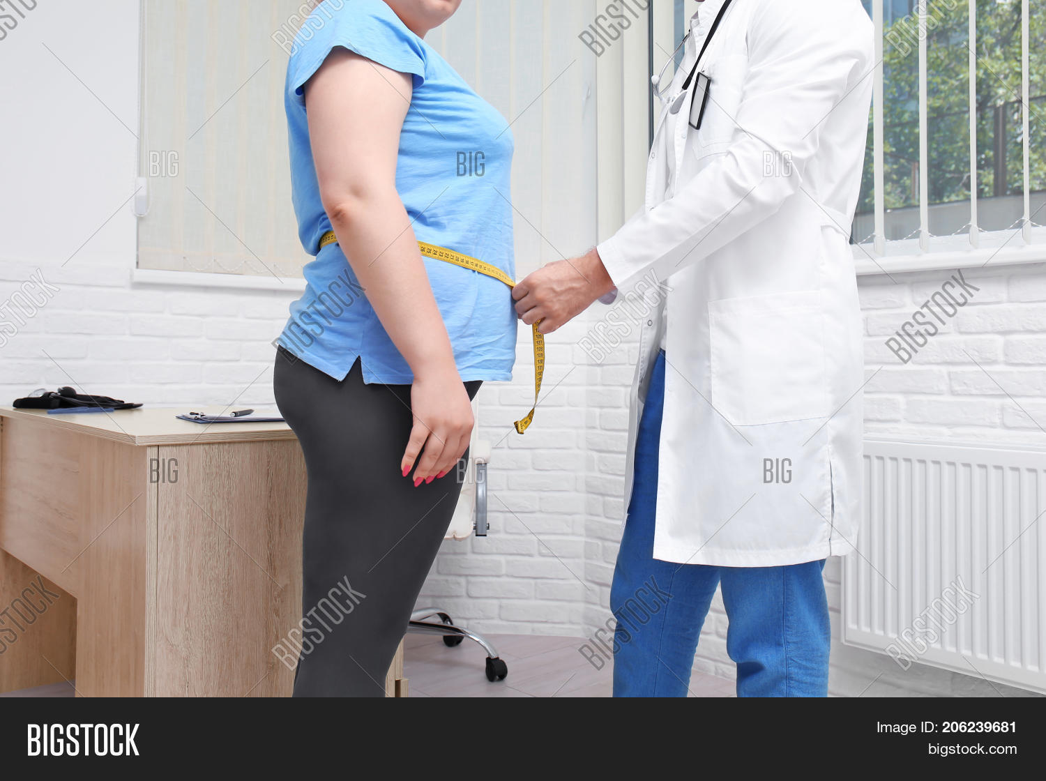 Male Doctor Measuring Image & Photo (Free Trial) | Bigstock