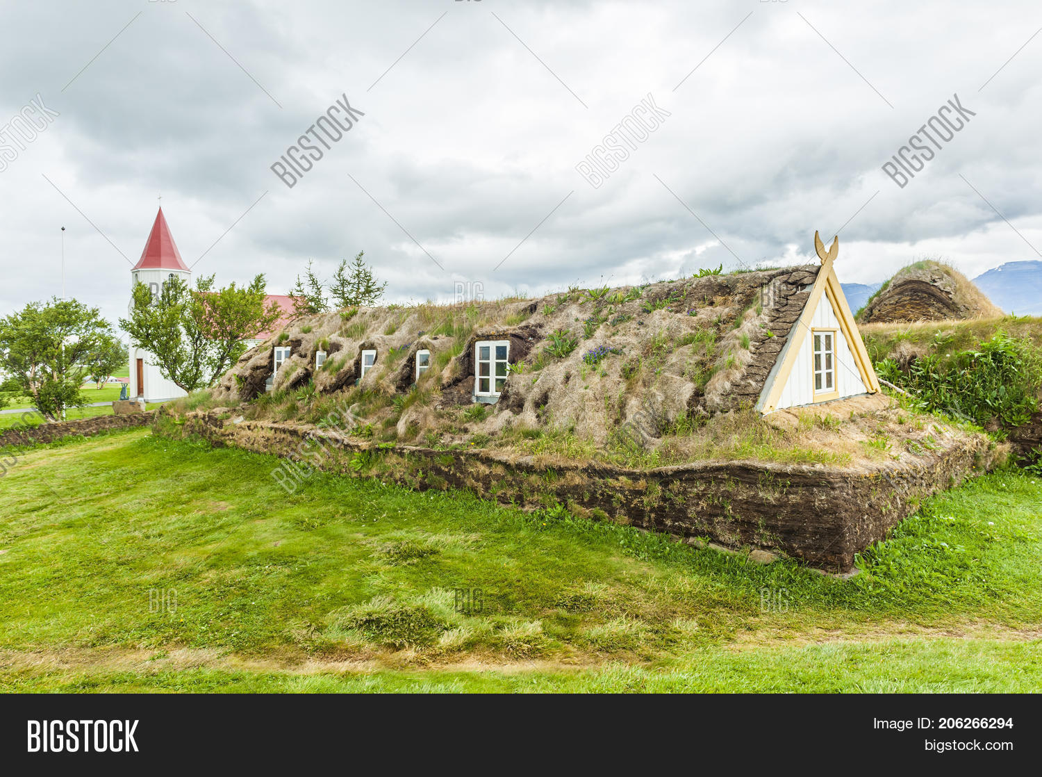 Traditional Turf House Image & Photo (Free Trial) | Bigstock