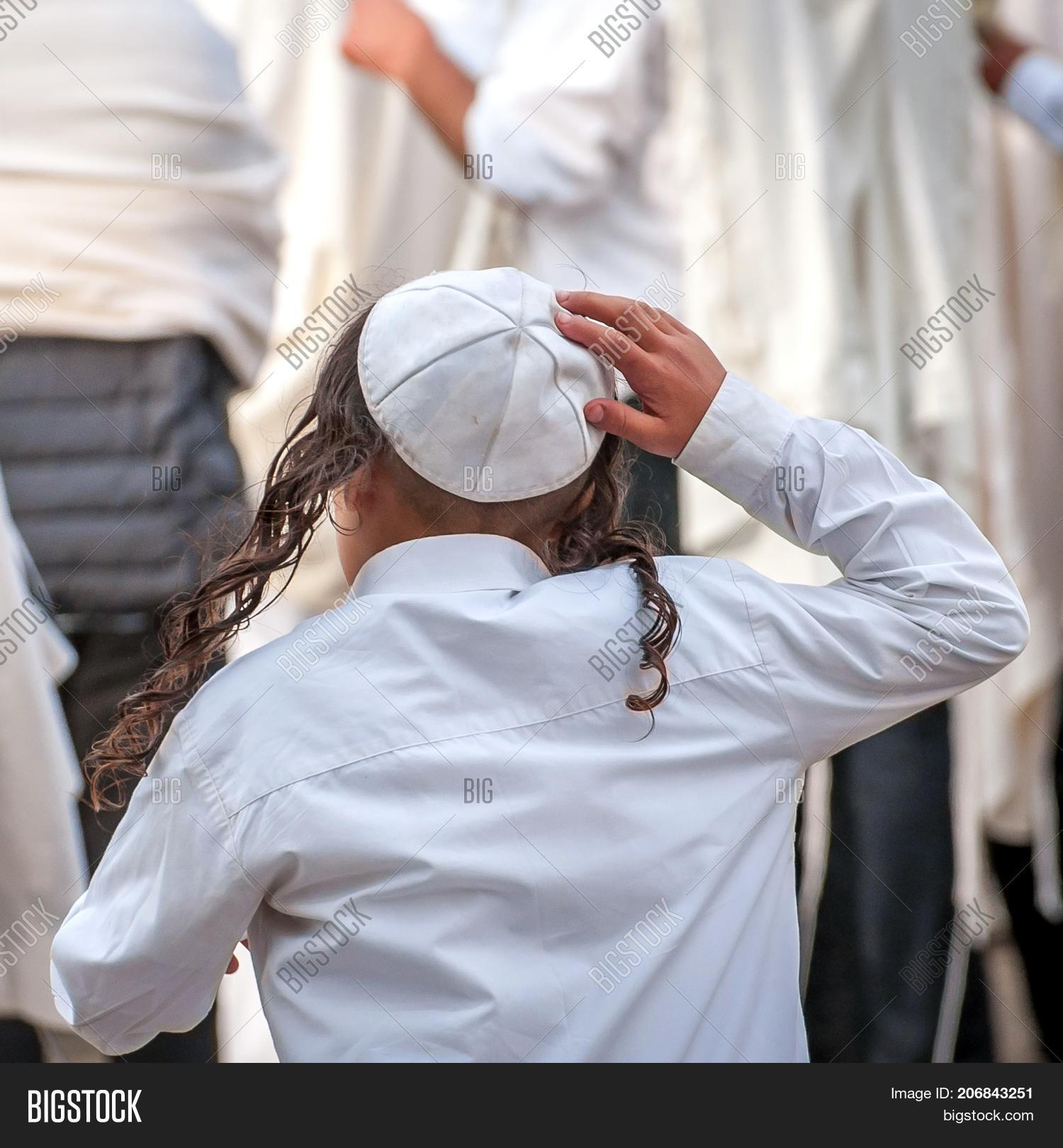 Young Jewish Hasid Boy Image & Photo (Free Trial) | Bigstock