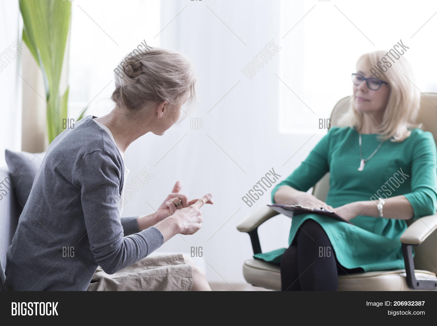 Female Patient Talking Image & Photo (Free Trial) | Bigstock