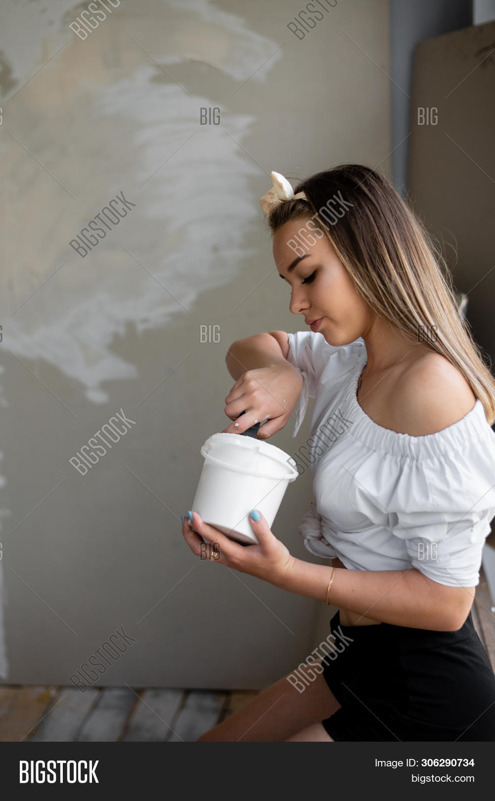 Young Girl Assistant Image & Photo (Free Trial) | Bigstock