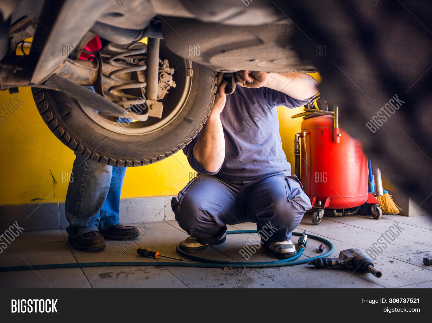 Photo Car Mechanics Image & Photo (Free Trial) | Bigstock