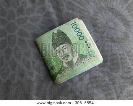 Korean Bank Notes Image & Photo (Free Trial) | Bigstock