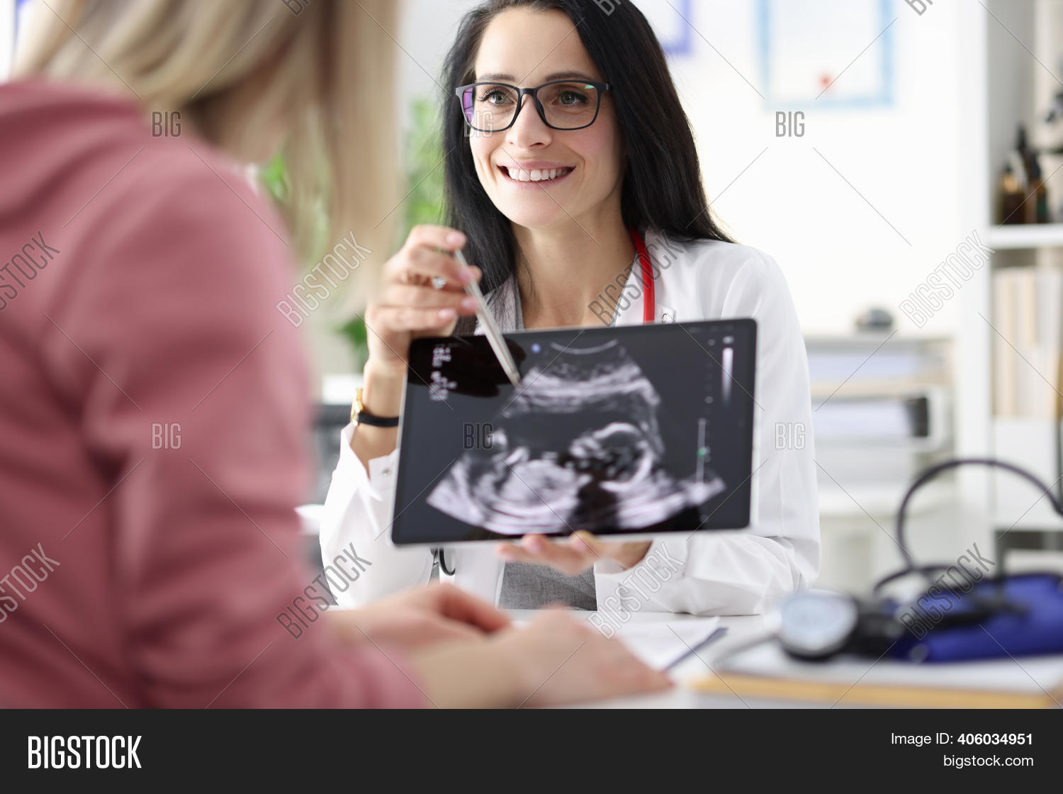 Gynecologist Showing Image & Photo (Free Trial) | Bigstock