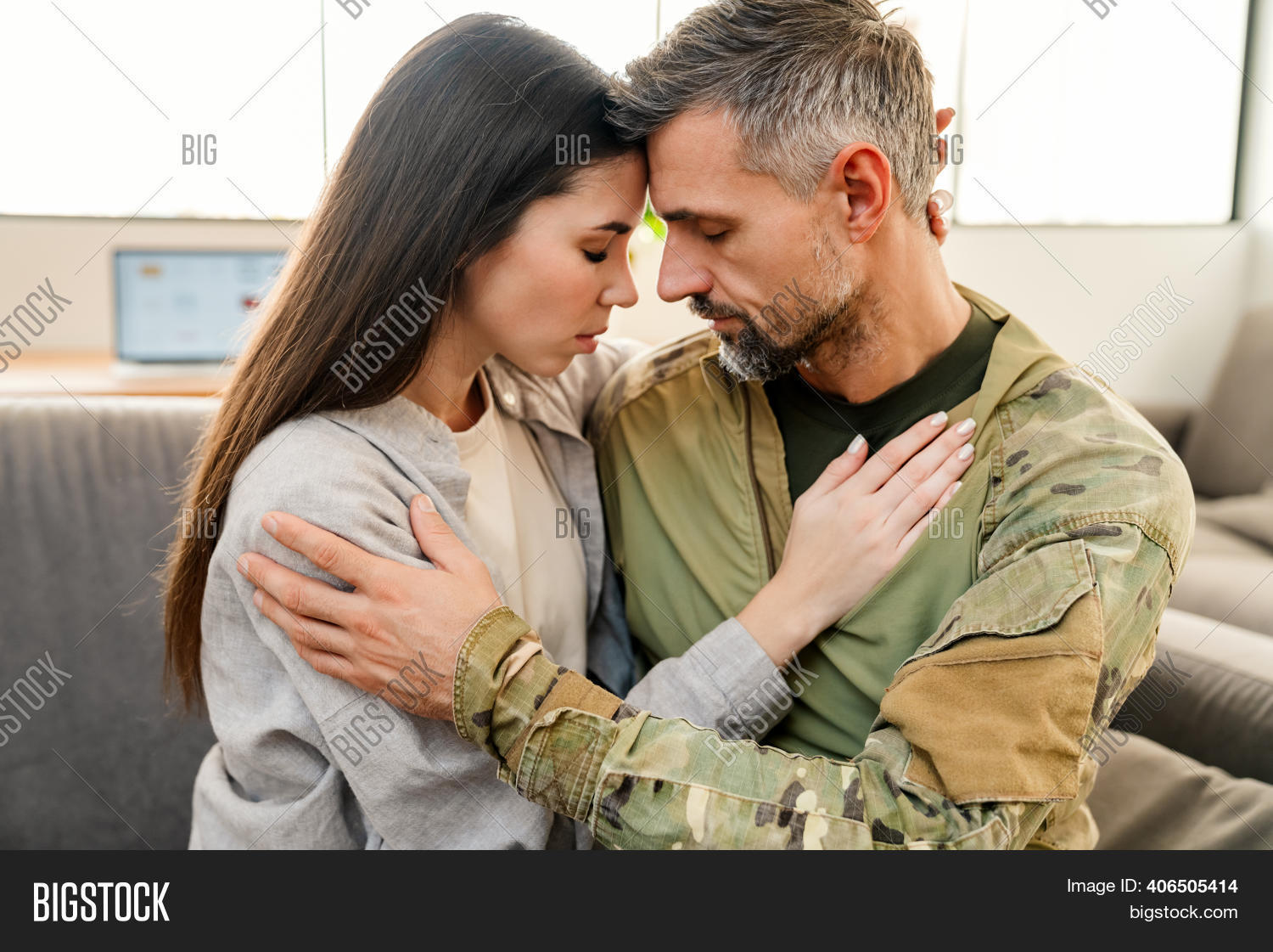 Sad Military Love Pictures