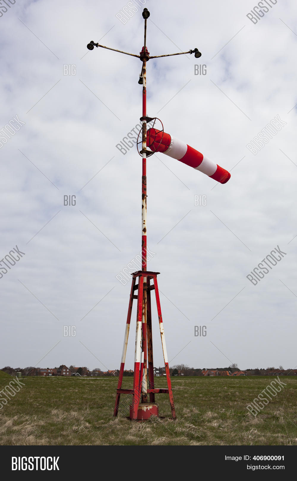 Photo Shows Anemometer Image & Photo (Free Trial) | Bigstock