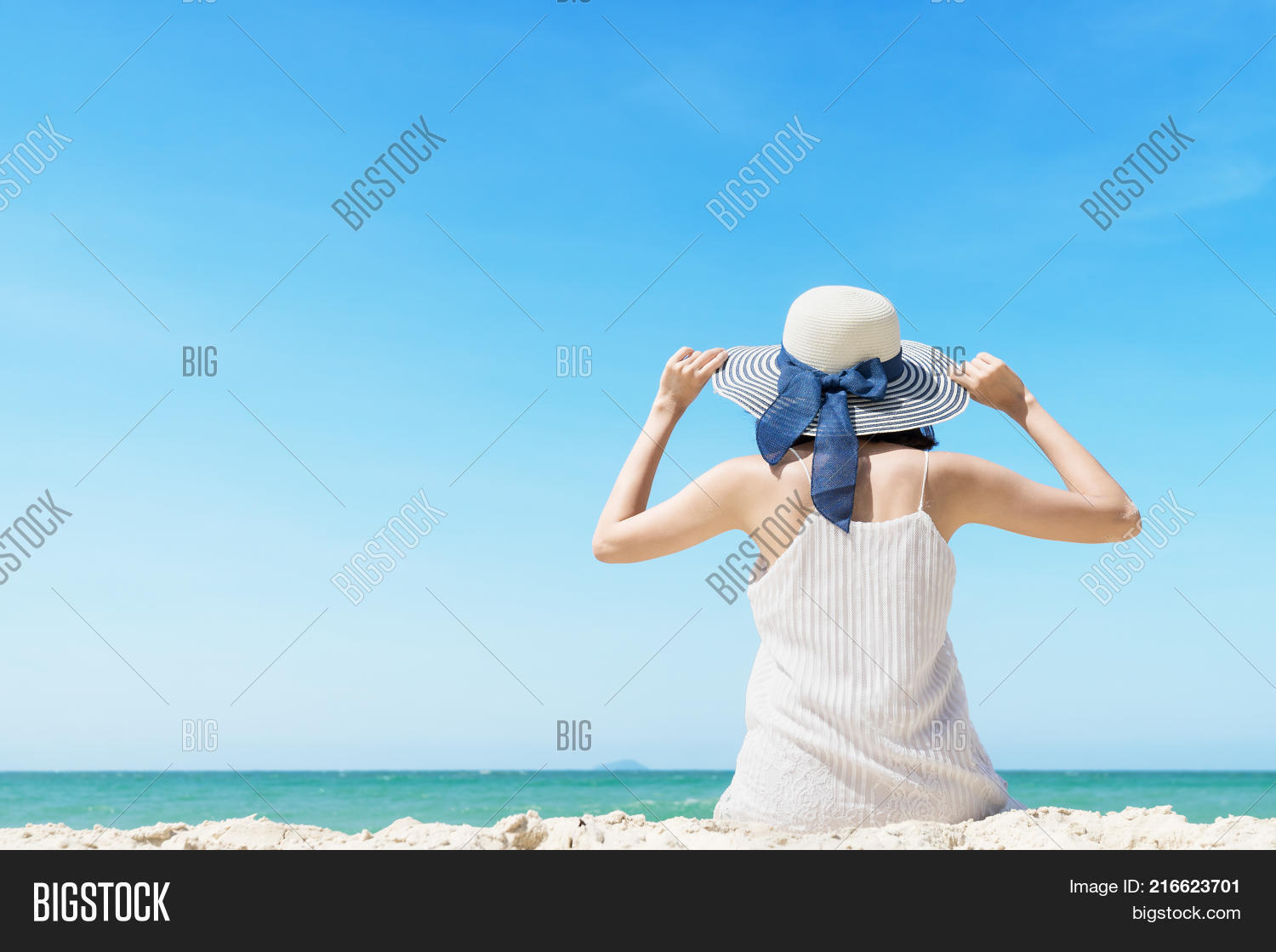 Back View Woman On Image & Photo (Free Trial) | Bigstock