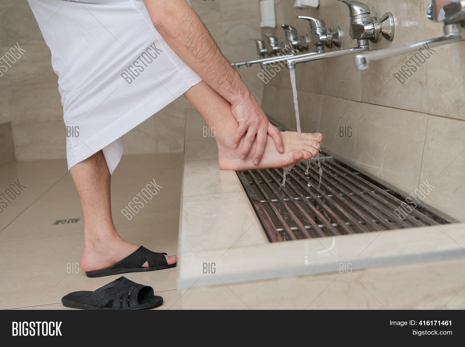 Muslim Takes Ablution Image & Photo (Free Trial) | Bigstock