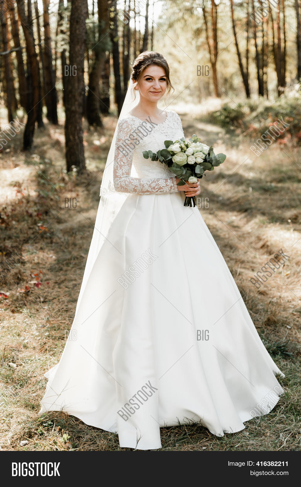 Lovely Bride Bouquet Image & Photo (Free Trial) | Bigstock