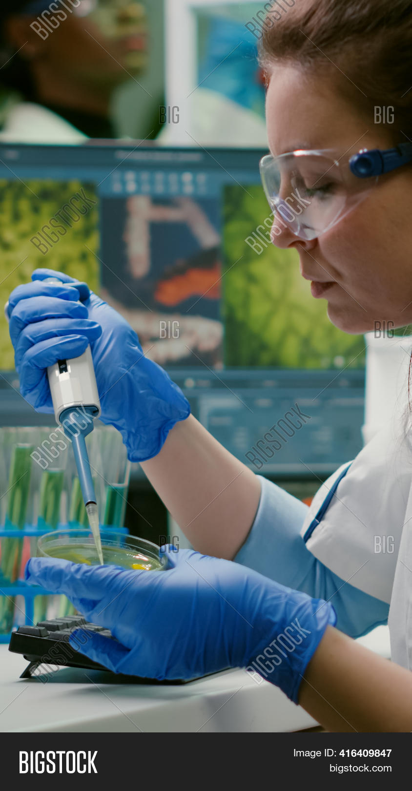 Biologist Researcher Image & Photo (Free Trial) | Bigstock