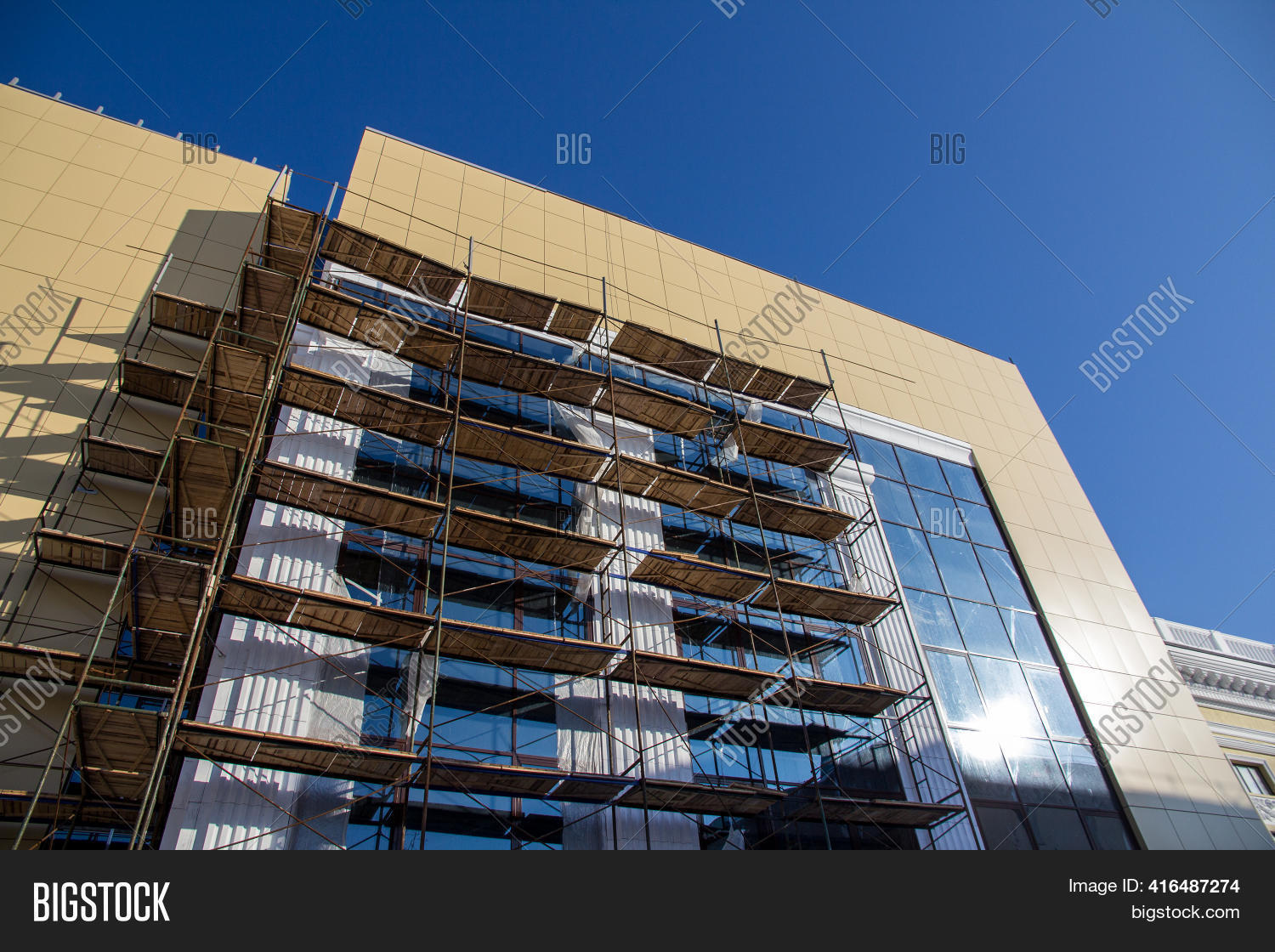Wall Building Under Image & Photo (Free Trial) | Bigstock