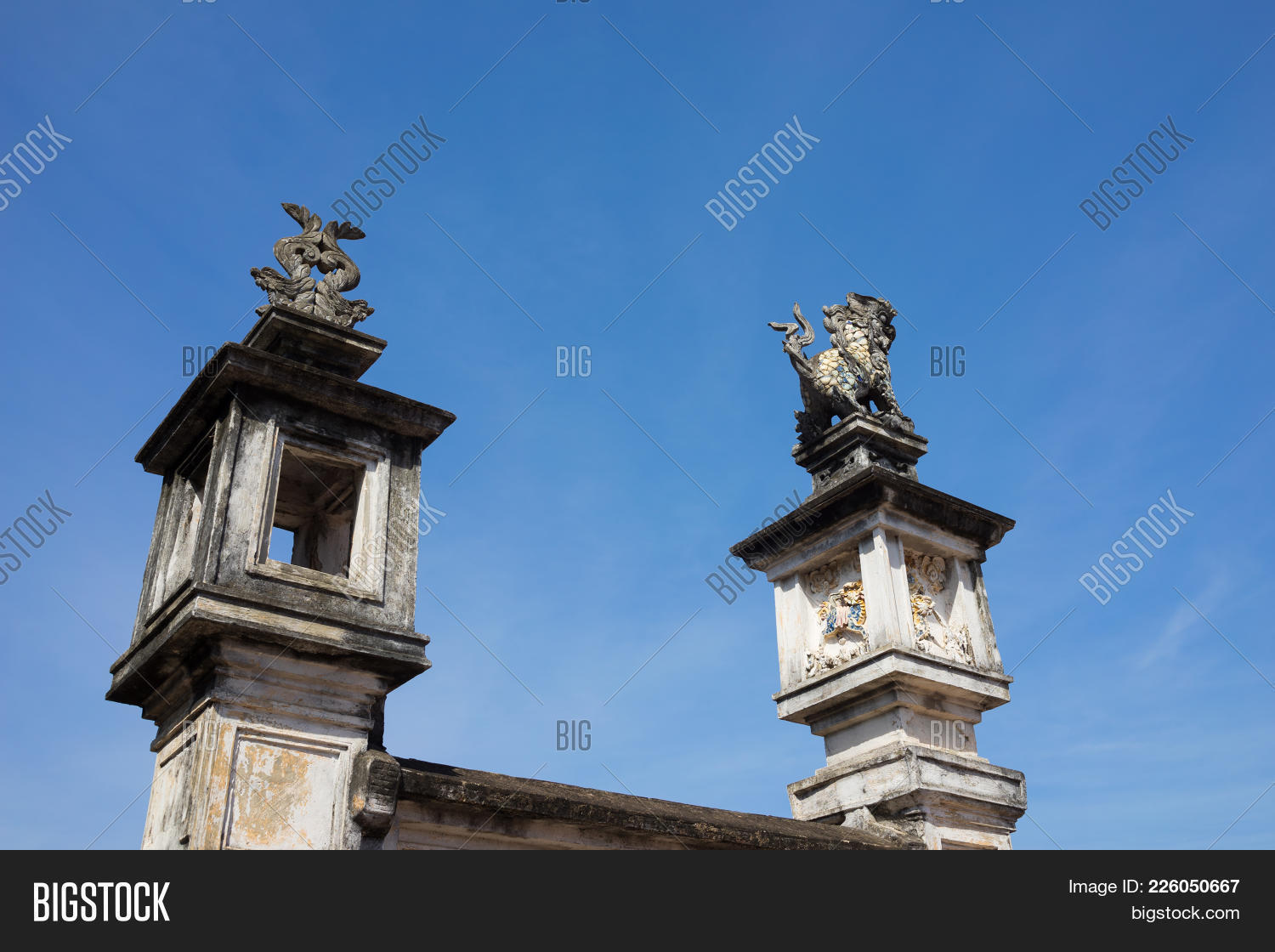 Architecture Top Mong Image & Photo (Free Trial) | Bigstock