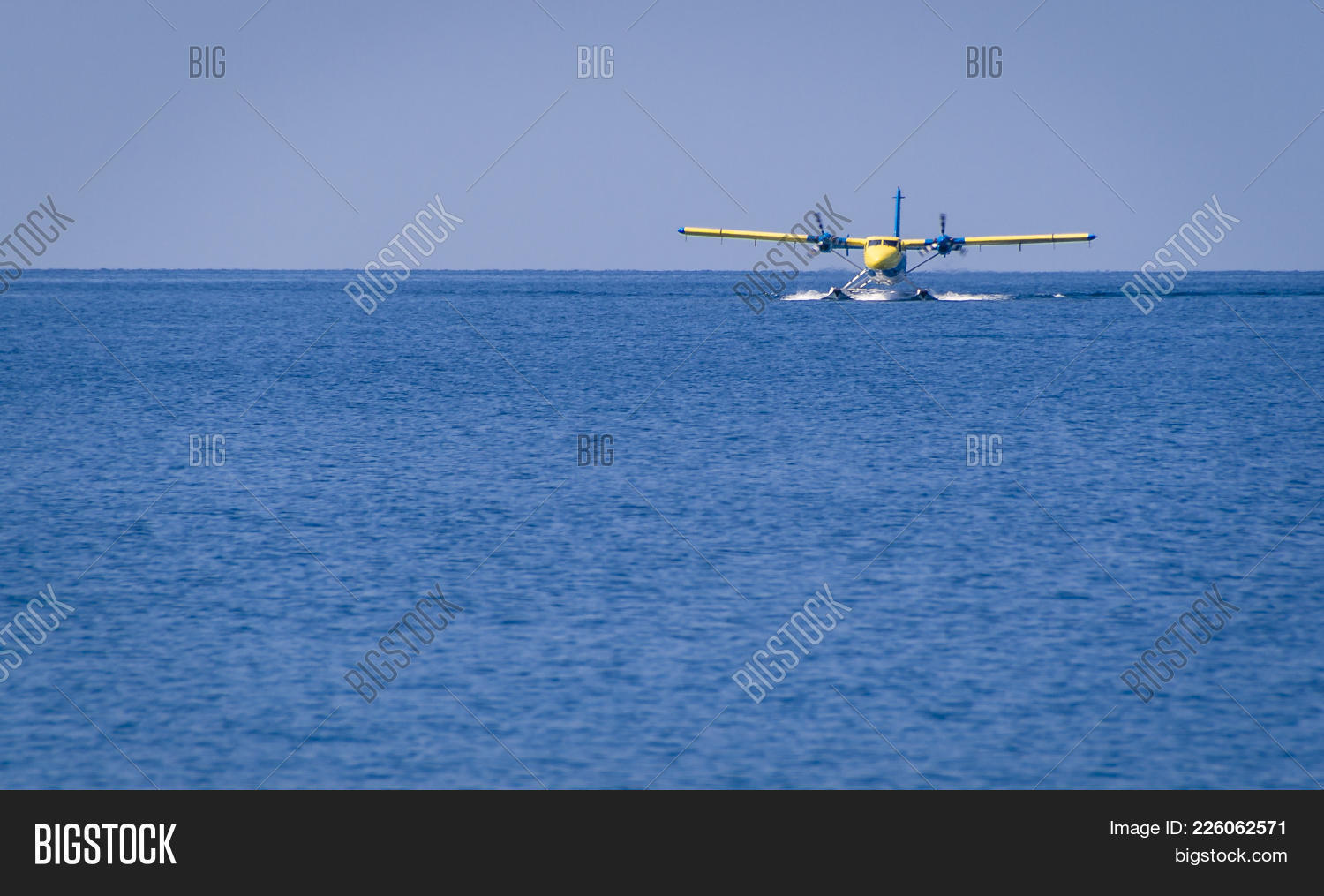 Private Seaplane Image & Photo (Free Trial) | Bigstock