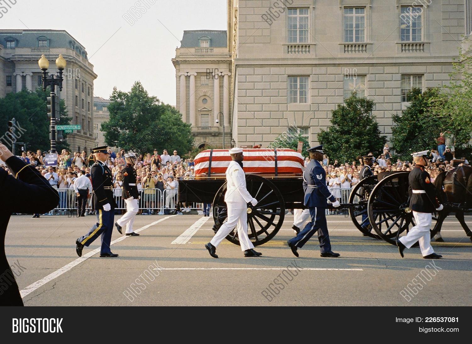 Ronald Reagan Funeral Procession