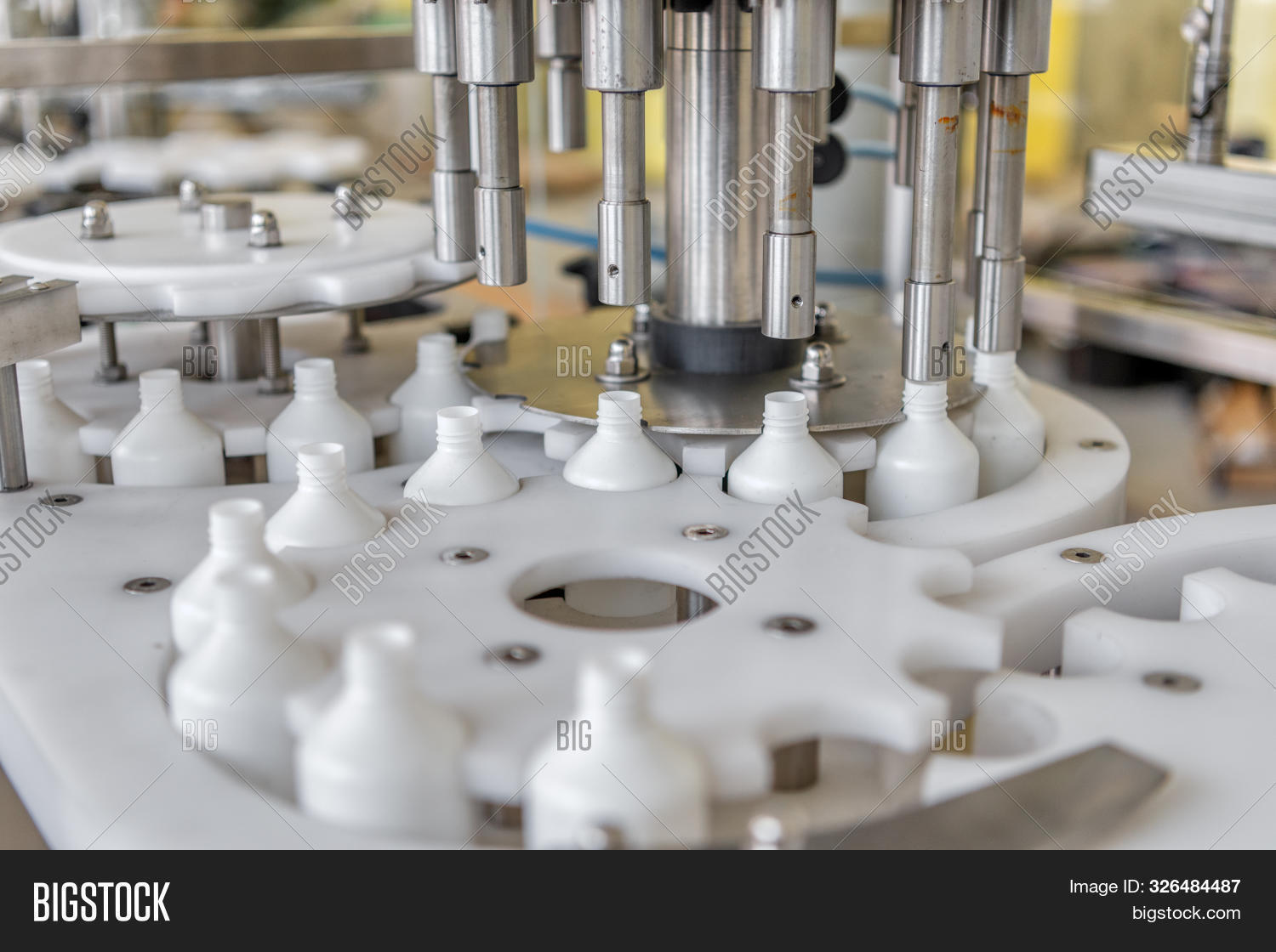 Automatic Line Filling Image & Photo (Free Trial) | Bigstock