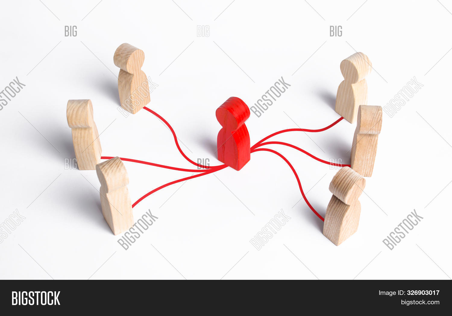 Imagen y foto Intermediary (prueba gratis) | Bigstock