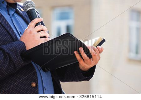 Preacher Microphone Image & Photo (Free Trial) | Bigstock