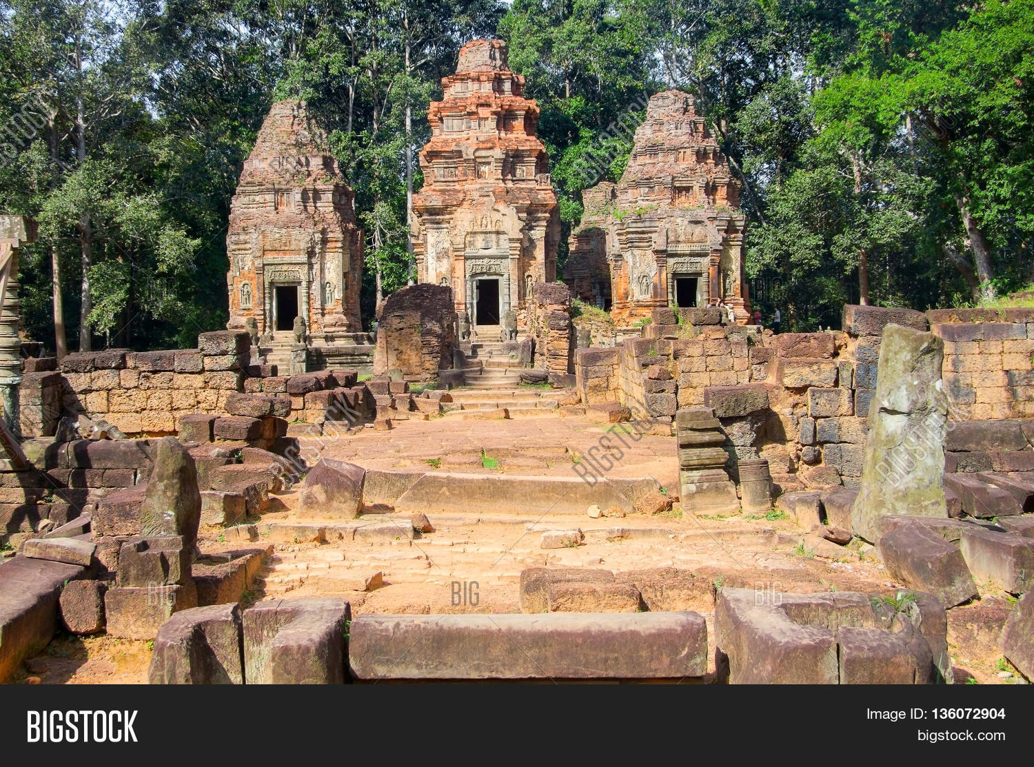 Bakong Temple Mountain Image & Photo (Free Trial) | Bigstock