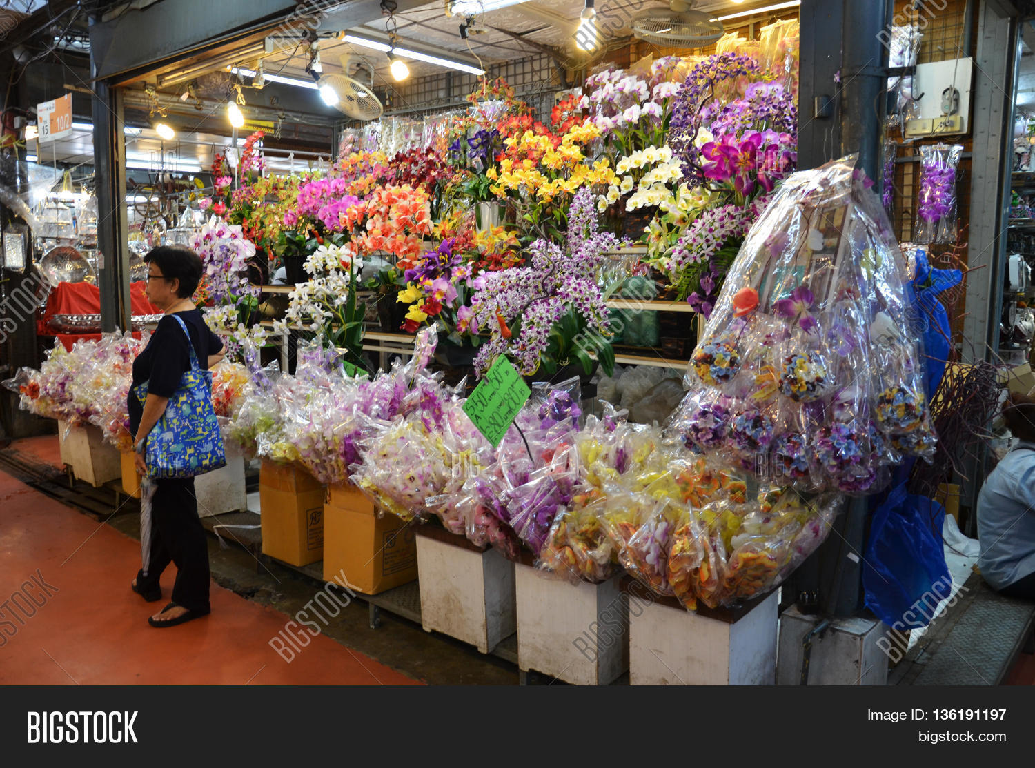 Street Flowers Vendor Image & Photo (Free Trial) | Bigstock