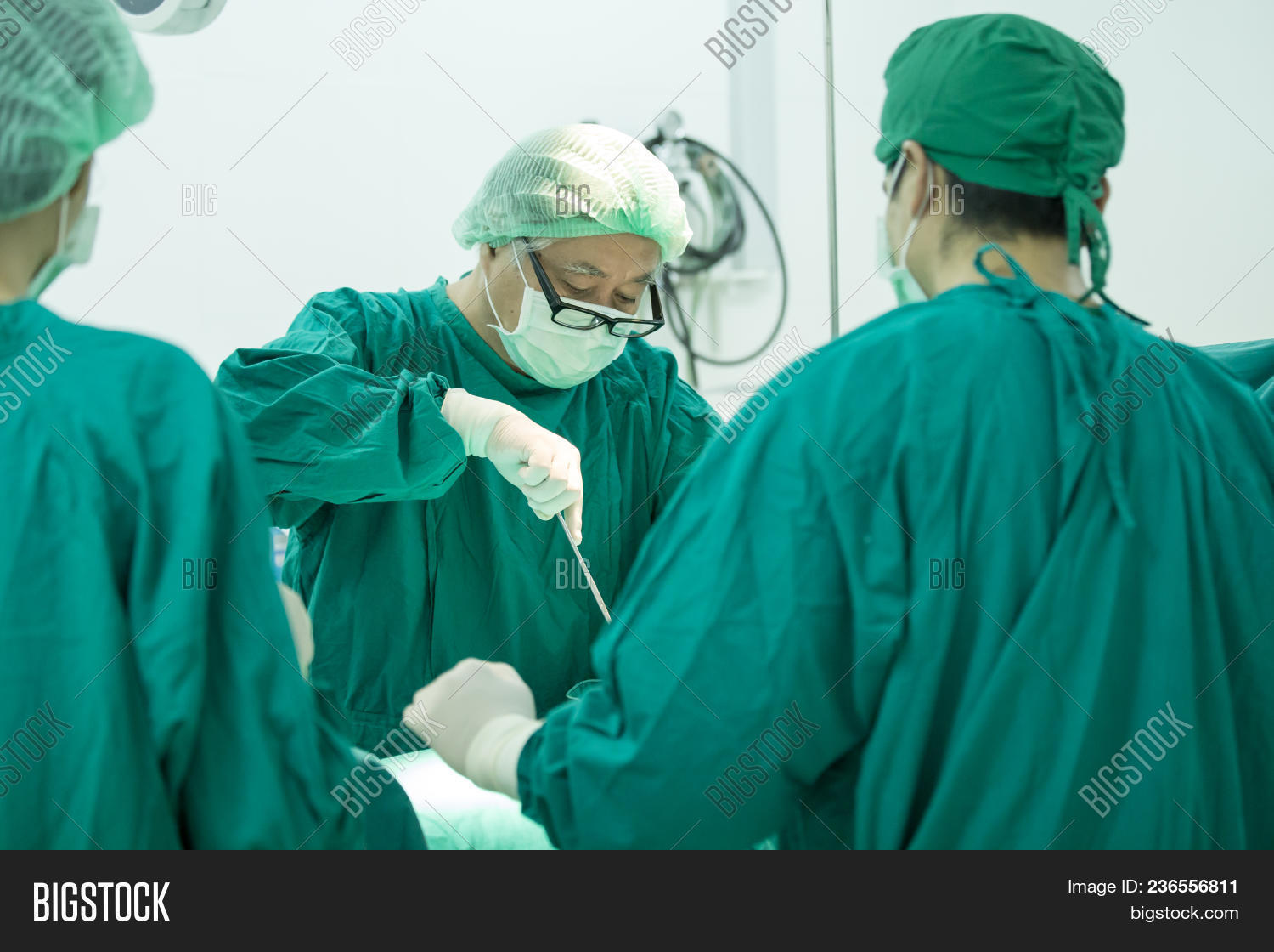 Surgery Team Working Image & Photo (Free Trial) | Bigstock