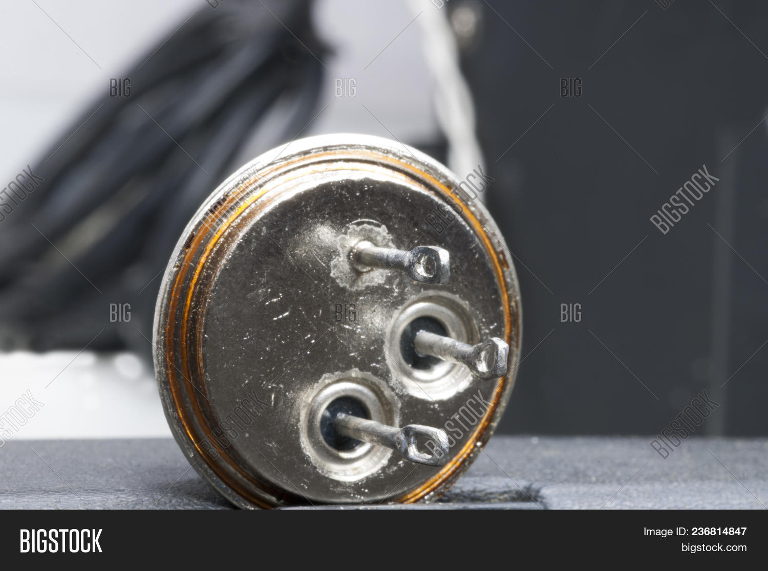 Transistor Image & Photo (Free Trial) | Bigstock
