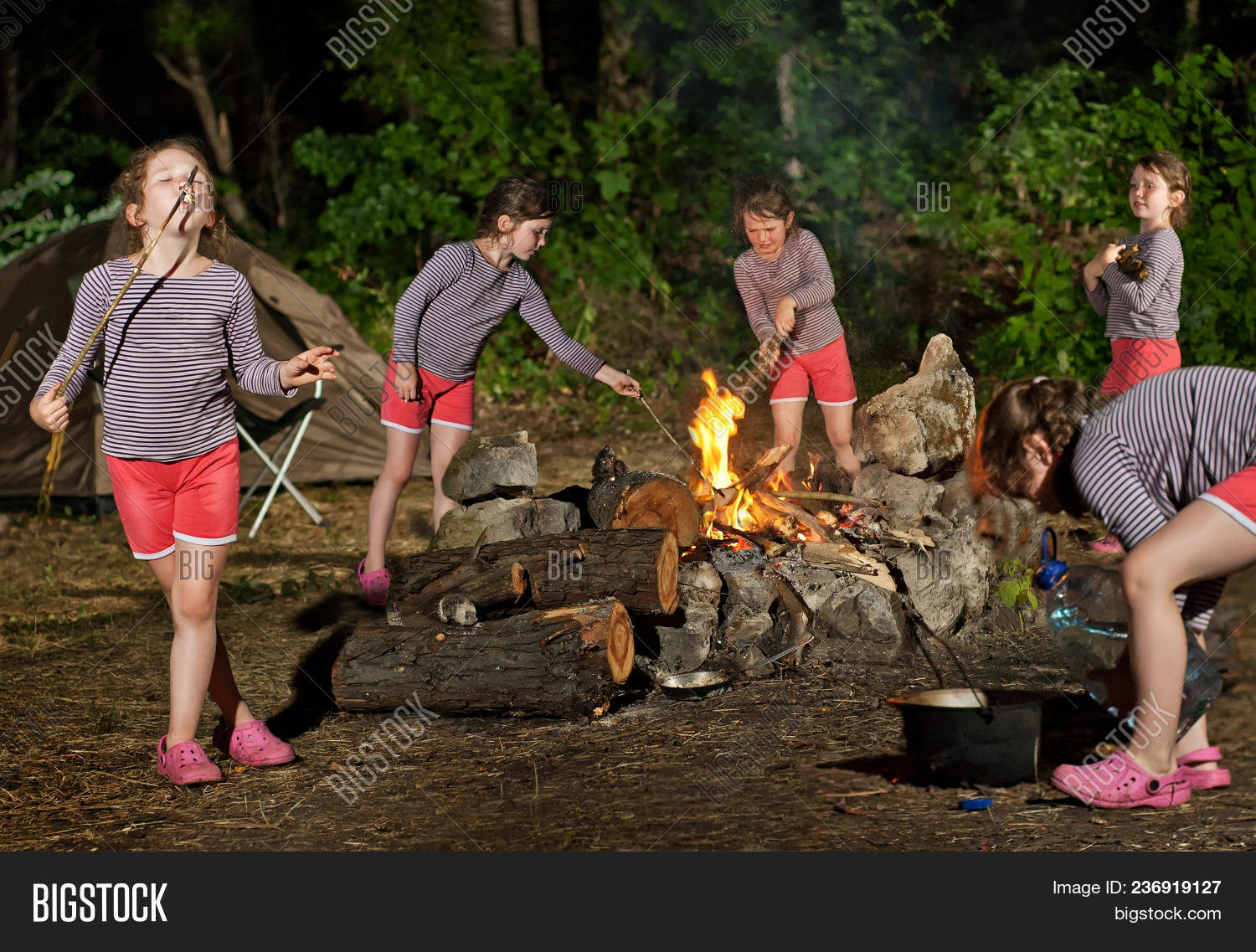 Children Play Fire Image & Photo (Free Trial) | Bigstock